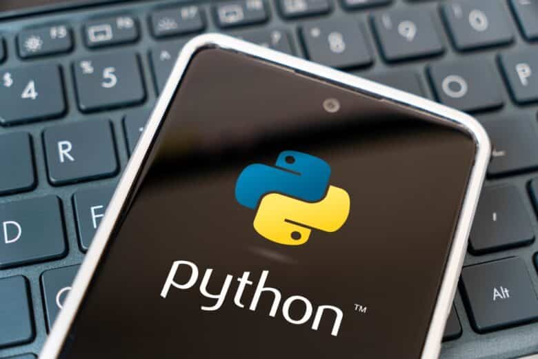 Što je Python? 8 ključnih pojmova za početnike - indeks.hr
